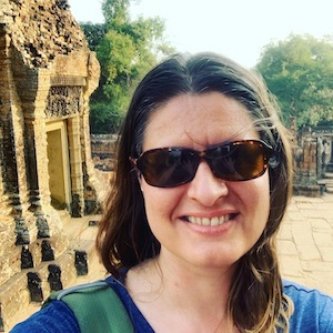 Best Travel Blogs for Solo Female Travel - Templeseeker - Home