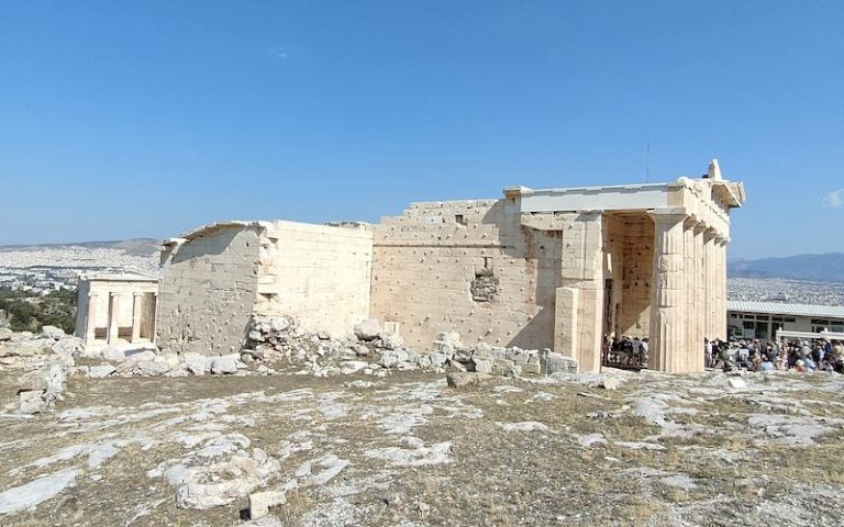 Visiting the Acropolis - The Parthenon and Beyond
